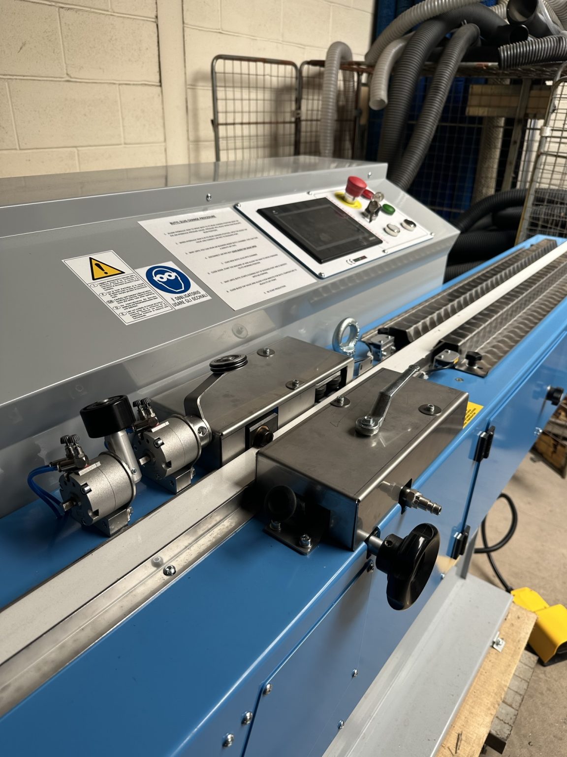 The ATLANTIC K700 Synchro Butyl Extruder - Atlantic Machinery